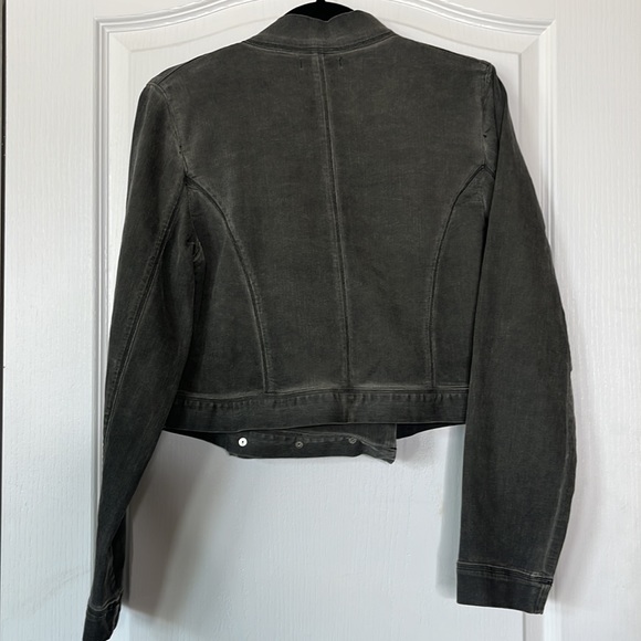 Sarah Pacini | Jackets & Coats | Sarah Pacini Denim Crop Jacket ...